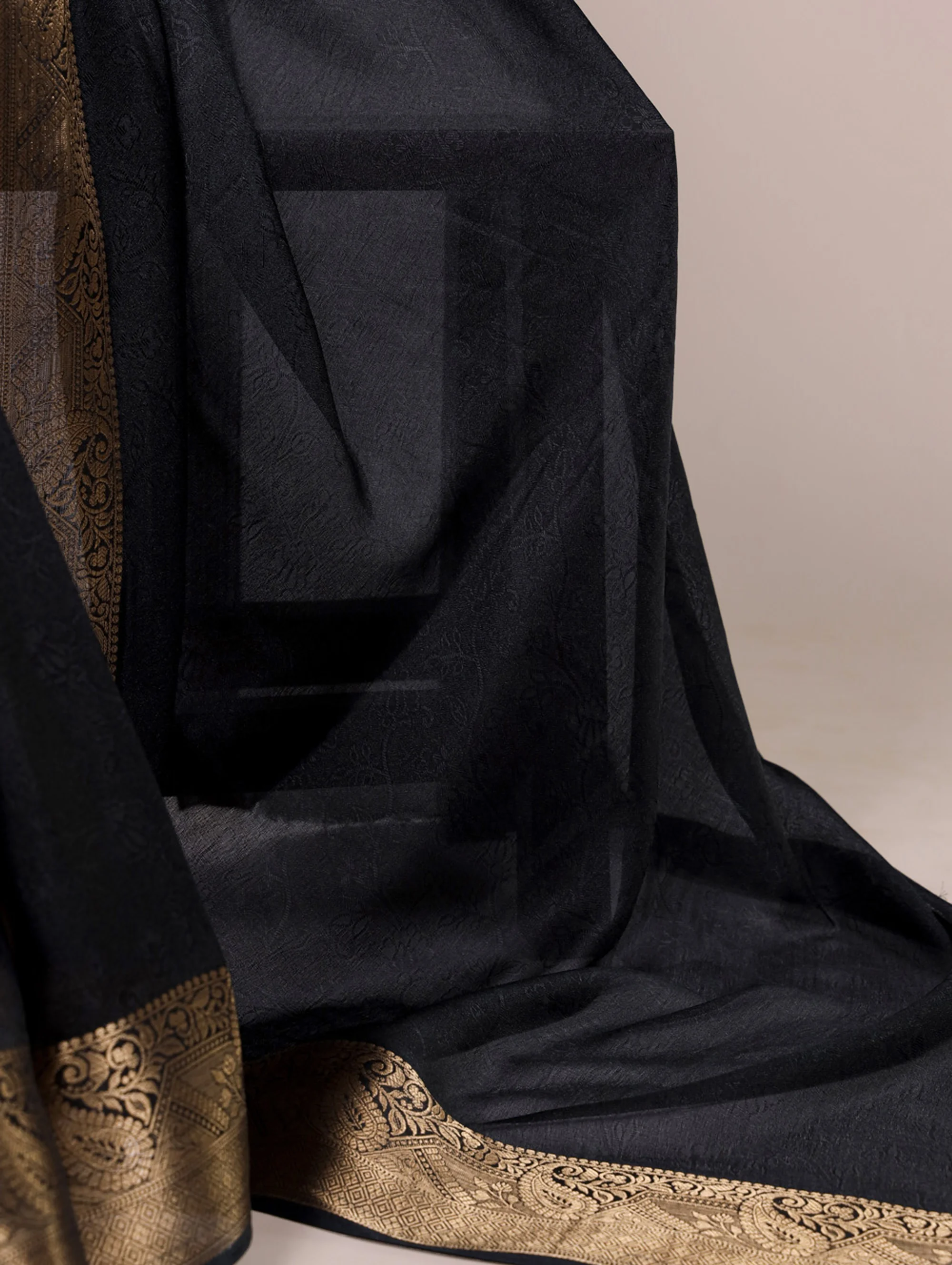 YANA FAB - Classic Mass Mello Saree Featuring Rich Zari Weave | Lotus iMall