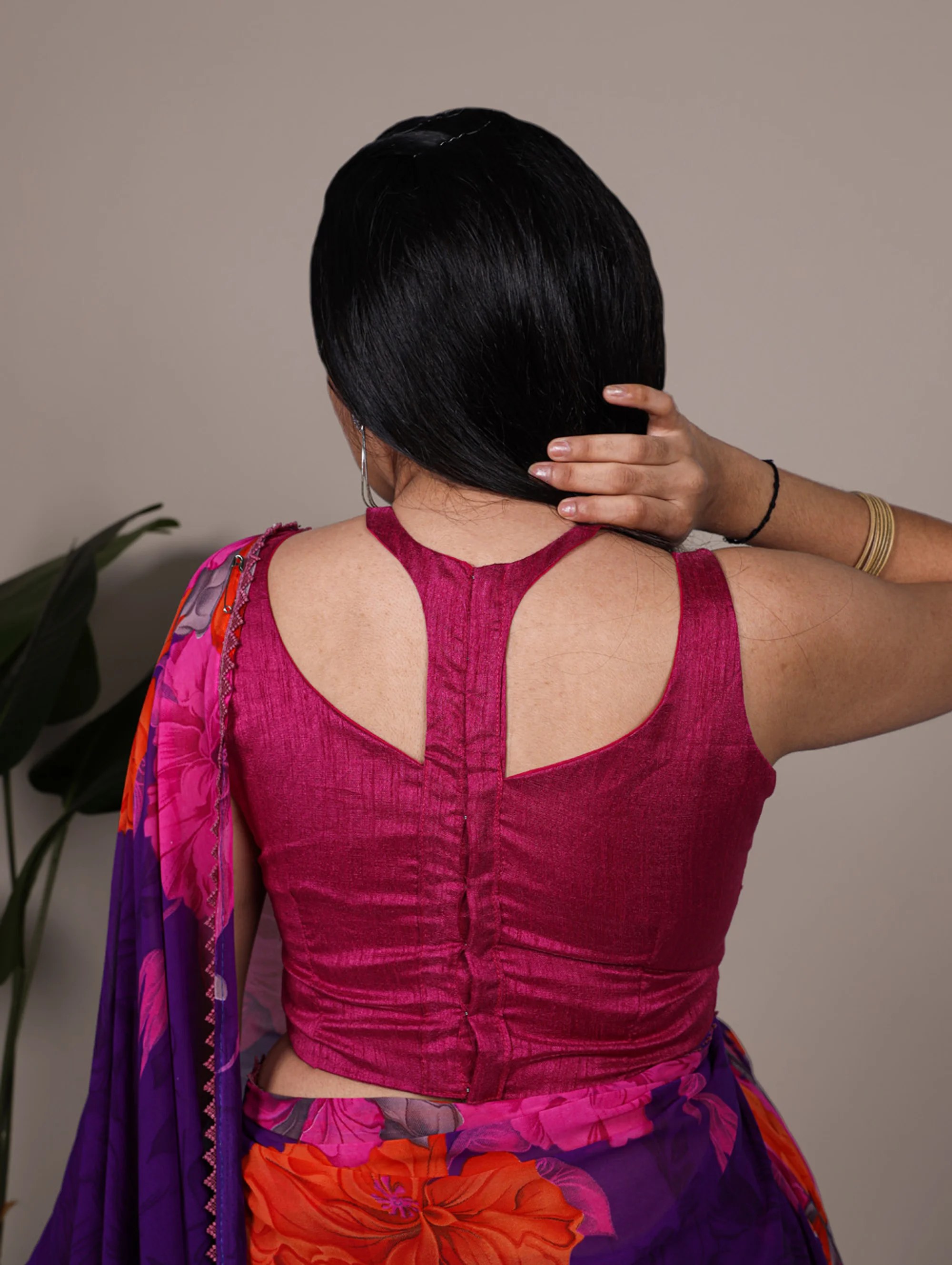 YANA FAB - Graceful Weightless Marble Floral Saree Featuring Lace ...